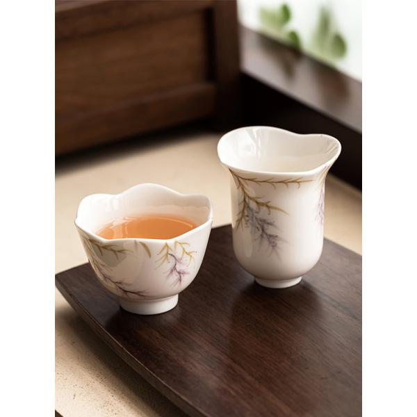 【素材】セラミック【サイズ】01：口径約7.1cm   高さ約5cm   容量約69ml02：口径約6.3cm   高さ約7.2cm 容量約80ml・出来る限り実物に近いお色で画像を掲載しておりますが、ＰＣモニターなどの環境等により、若干異...