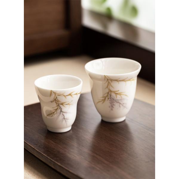 【素材】セラミック【サイズ】01：口径約5.2cm   高さ約5.1cm  容量約82ml02：口径約4.3cm   高さ約4.5cm  容量約26ml・出来る限り実物に近いお色で画像を掲載しておりますが、ＰＣモニターなどの環境等により、若...