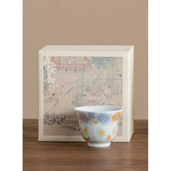 素材：セラミックサイズ：口径約5.8cm   高さ約4.5cm 容量約46ml・出来る限り実物に近いお色で画像を掲載しておりますが、ＰＣモニターなどの環境等により、若干異なる場合がございます。予めご了承ください。・実際の製品は、天候による環...