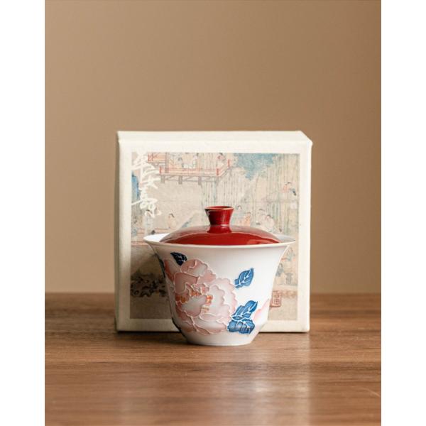 【素材】セラミック【サイズ】蓋碗：口径約8.6cm   高さ約7.6cm 容量約102ml ・出来る限り実物に近いお色で画像を掲載しておりますが、ＰＣモニターなどの環境等により、若干異なる場合がございます。予めご了承ください。・実際の製品は...