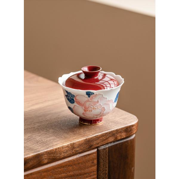 素材：セラミックサイズ：口径約5.3cm   高さ約5.2cm 容量約50ml・出来る限り実物に近いお色で画像を掲載しておりますが、ＰＣモニターなどの環境等により、若干異なる場合がございます。予めご了承ください。・実際の製品は、天候による環...