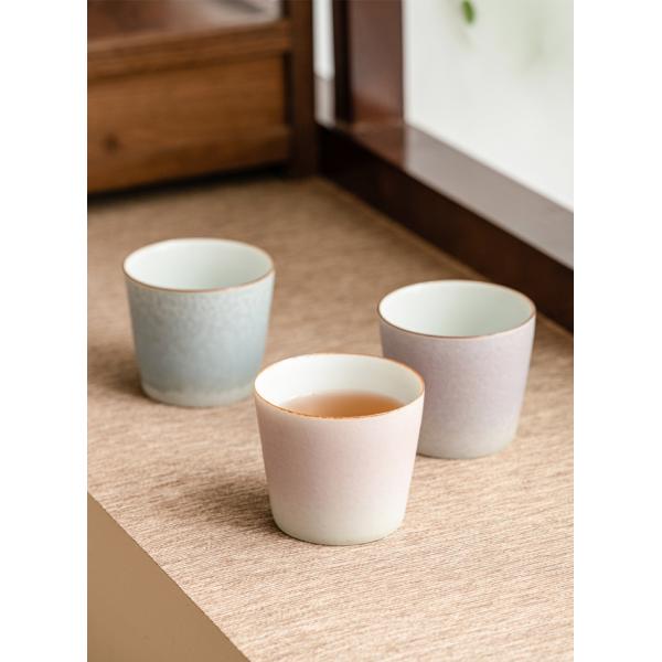 素材：セラミックサイズ：口径約7.3cm  高さ約6.5cm  容量約158ml・出来る限り実物に近いお色で画像を掲載しておりますが、ＰＣモニターなどの環境等により、若干異なる場合がございます。予めご了承ください。・実際の製品は、天候による...
