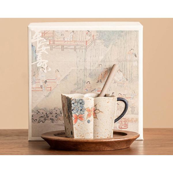 素材：セラミックサイズ：口径約5.4cm   高さ約4.8cm 容量約76ml商品内容：カップ&amp;ソーサー&amp;スプーン・出来る限り実物に近いお色で画像を掲載しておりますが、ＰＣモニターなどの環境等により、若干異なる場合がございま...