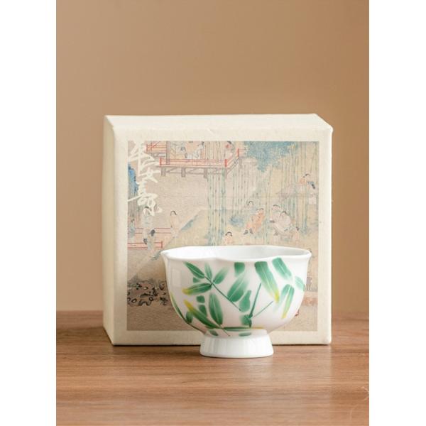 素材：セラミックサイズ：口径約7.6cm   高さ約5cm 容量約79ml・出来る限り実物に近いお色で画像を掲載しておりますが、ＰＣモニターなどの環境等により、若干異なる場合がございます。予めご了承ください。・実際の製品は、天候による環境変...