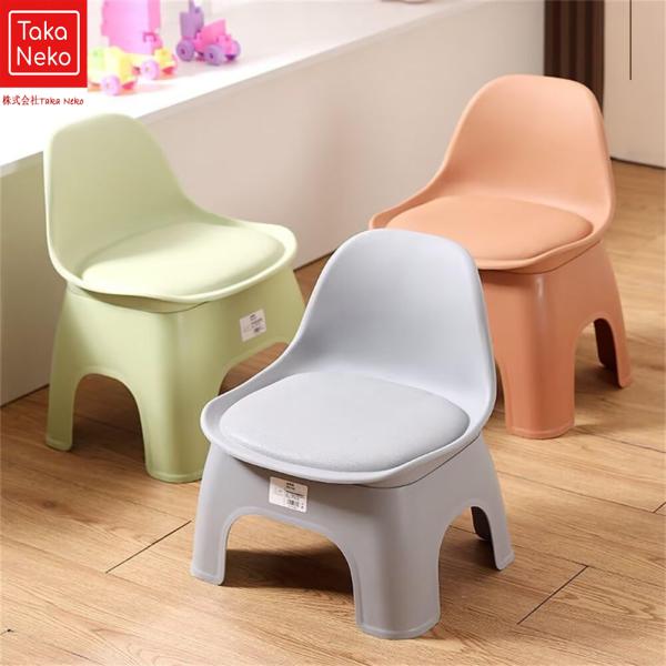 「頑丈な素材」このスタッカブルチェアは、ポリプロピレンプラスチック製で、色褪せ、ひび割れ、剥がれが起こりにくい。お子様にも十分安全です。100kgまで支えられます、大人でも安定して座ることができます。「積み重ねで収納簡単」カラフルなスタッカ...