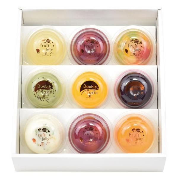 【発売日：2025年08月22日】フルーツ本来の持ち味を大切に、彩りの美しさも考えて仕上げたゼリーの詰合せです。●箱サイズ:27×25×6cm●箱入重量:1.3kg●セット内容:フルーツゼリー（さくらんぼ）（95g）×2、フルーツゼリー（フ...