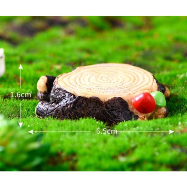 ■商品詳細セット内容：1個フィギュアサイズ：約1.6*6.5cm（写真の中大きい方です。）材質：樹脂生産国：中国ほかのミニチュアと組み合わせて情景を作れます。