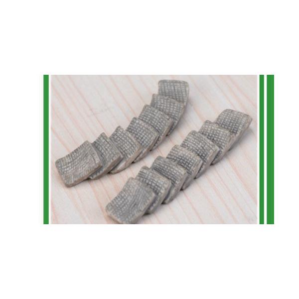 ■商品詳細セット内容：1体フィギュアサイズ：約1.6*6cm材質：樹脂生産国：中国コケリウム テラリウム アクアリウム 箱庭などで情景を作るのに重宝するアイテムです。