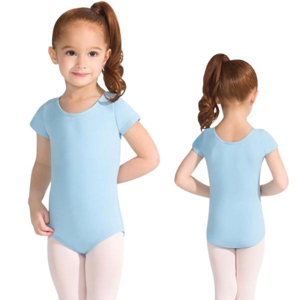 エッセンシャルショートスリーブコットンレオタードこのシンプルなシルエットは、スタジオタイムやリハーサルに最適です。ソフトなコットンとスパンデックスの混紡素材で、弾力性に富んでいます。気分やスタイルに合わせて選べる豊富なカラーバリエーション。...