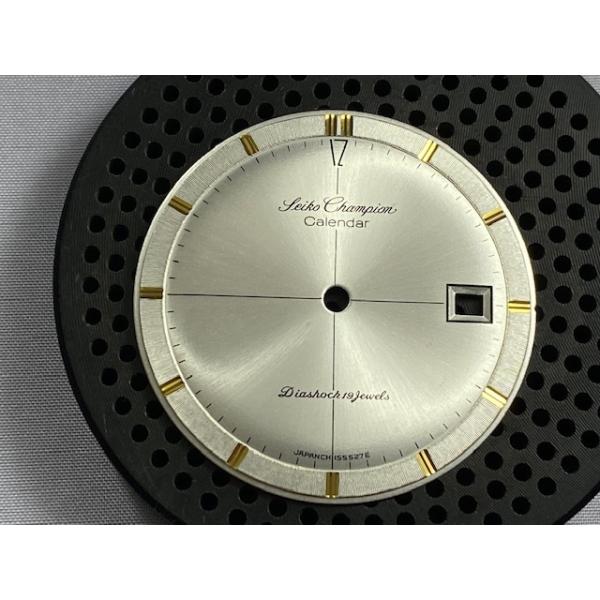 ブランド：セイコー チャンピオン商品状態：未使用品（デッドストック品）文字盤色：シルバーインデックス色：金色直径：32.0mm当社の倉庫の中で保管しておりました未使用品(デッドストック品)です。※この商品以外に代替不可の為、商品状態を中古品...