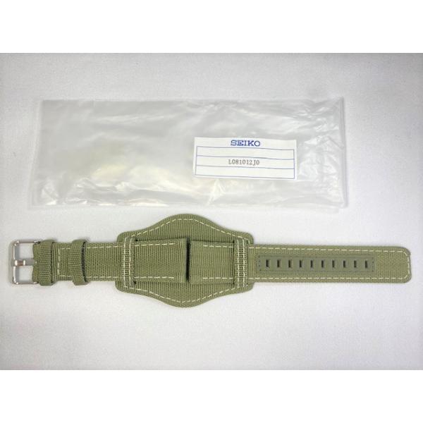 ブランド：セイコー商品状態：新品型番：L081012J0サイズ：A(12時側)：約85mm / B(6時側)：約120mm / C(尾錠幅)：20mm / D(ラグ幅)：22mm素材：ナイロン色：グリーン/カーキ専用バネ棒：S220CS（別...
