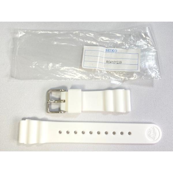 ブランド：プロスペックス商品状態：新品型番：R041012J9サイズ：A(12時側)：約65mm / B(6時側)：約130mm / C(尾錠幅)：18mm / D(ラグ幅)：20mm素材：シリコン色：ホワイト専用バネ棒：C200ES（別売...