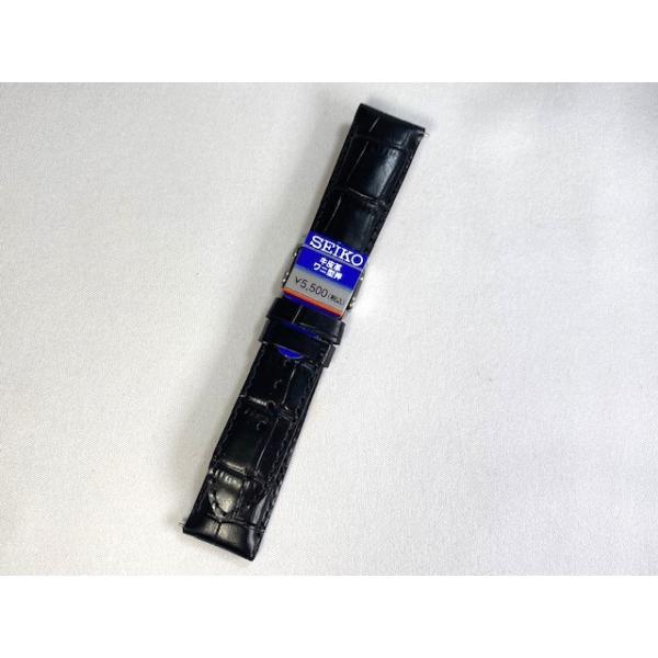 ブランド：セイコー商品状態：新品型番：RS01C20BKサイズ：A(12時側)：約75mm / B(6時側)：約120mm / C(尾錠幅)：18mm / D(ラグ幅)：20mm厚み：最厚部5.0mm / 先端部2.5mm素材：牛革 ワニタ...