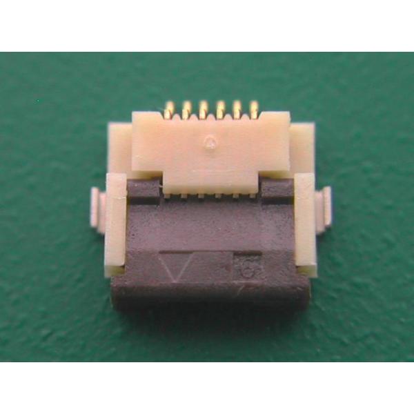 製品概要：FFC-FPCコネクタコンタクトピッチ：0.5mmピッチ極数：6pinメッキ仕様：金メッキ接点方向：下接点