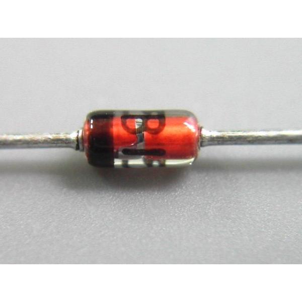 メーカー：ルネサスカテゴリー：ツェナーダイオードツェナー電圧: 5.1V実装タイプ：ラジアル　D0-35※メーカーラベルはありません