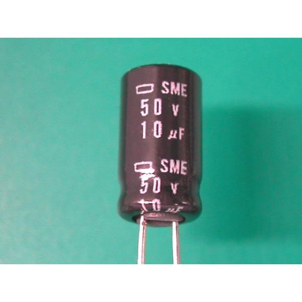 製品概要：アルミニウム電解コンデンサ 　ノンポーラメーカー：日本ケミコンキャパシタンス：10uF定格電圧：DC50V実装タイプ：ラジアル