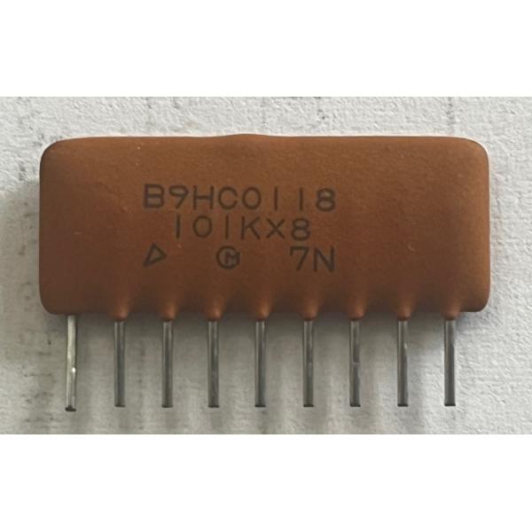 製品概要：積層セラミックネットワークコンデンサメーカー：村田製作所静電容量：100pF定格電圧：50V許容誤差：±10％温度特性：Y5Pエレメンツ：8実装タイプ：DIP※新品ですが長期保管品です。