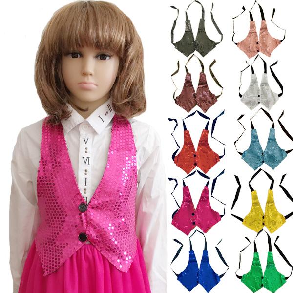 サイズ表(cm) 着丈　：　36身幅　：　38首紐丈　：　47 背中紐丈　：　48 撮影モデル情報：身長130cm、フリーサイズサイズを着用しています。スパンコール ベスト　紐を結んでサイズ調整　子供〜大人までok　 ダンス衣装　ヒップホッ...