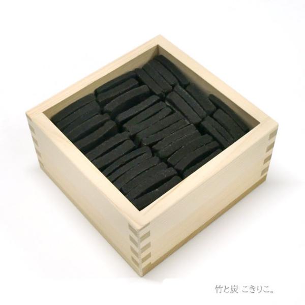 ＜商品内容＞・国産・徳島阿南の最高級竹炭5cm・国産ひのきの五合枡（14×14×高さ7.3cm）＊上記以外は商品に含まれません＊竹炭の枚数や詰め方などは枡への収まり具合によりその時々で異なります＜備考＞最大限の注意を払って梱包・発送いたしま...
