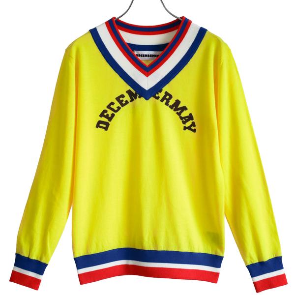 【Recommended】薄手のVネックニットプルオーバー。コットンとアクリル糸を使用し、シルキーな光沢としなやかな風合いが特徴の素材です。軽い風合いにこだわって仕上げ、オールシーズン活躍するアイテム。日本製 made in JAPAN商品...