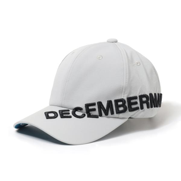 【Recommended】小雨時はレインキャプとしても使える撥水機能のある素材を使用した軽量キャップ。ソフトでフィット感があり、表面感のある独特な素材に庇から本体まで繋がったロゴ刺繍がポイント！中国製 Made in CHINAサイズFRE...