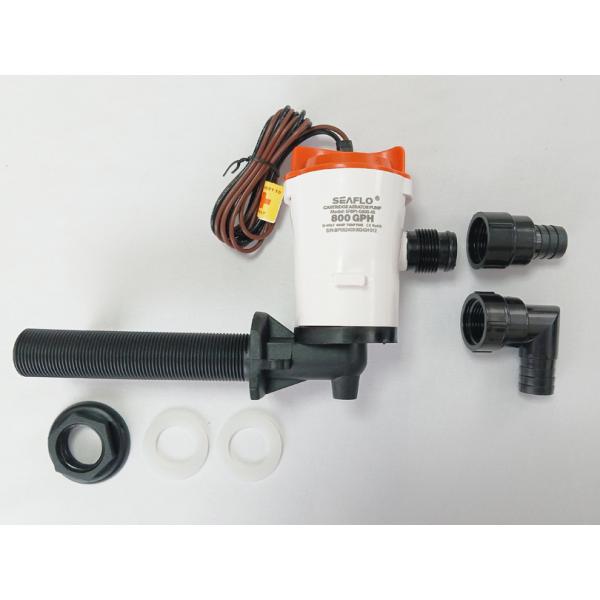 SEAFLO シーフロ社製のライブウェル用ポンプ 04 800GPH 12V L字型のモデルです。型番はSFBP1-G800-05です。汲み上げ量は毎時800ガロン(約3028リットル)、12V専用機種で適正ヒューズは7Aです。吸入口がポン...