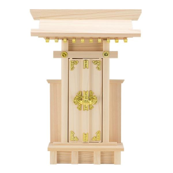 外寸法：高さ35cm×巾27cm×奥行8cm内部寸法：高さ27.5cm×奥行3cm材質：桧材神具寸法：神具セットは小生産地：日本製正面の扉は開け閉めができます。お神札が納めやすいように正面の扉部分全体を手前に引くと枠ごと外せます。神棚は一家...