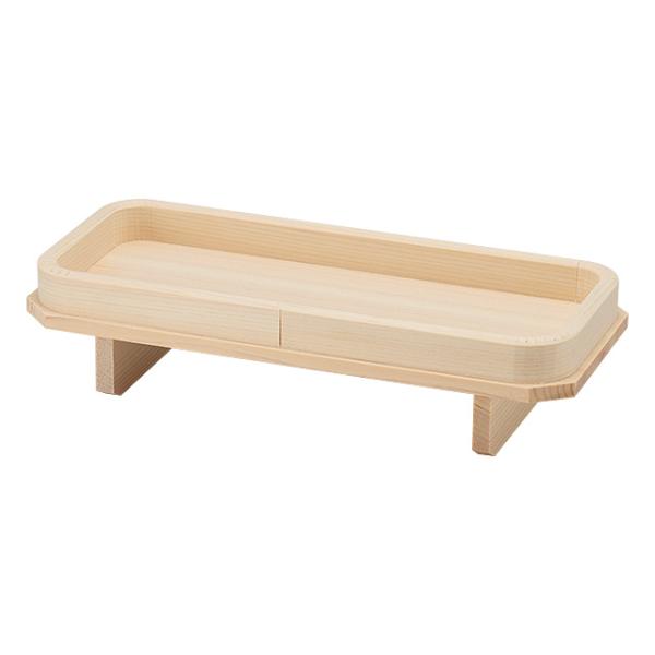 寸法：巾25cm×奥行9.5cm×高さ5.2cm材質：木製(スプルス材)長(なが)三宝の8寸には、2.5寸の皿を2枚と2寸の水玉が載せられます。長三宝を神前に供える時は、折敷(おしき)(皿)の継ぎ目がない方を神前に向けて置きます。