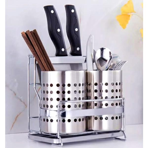 素材：ステンレス鋼 重さ：約0.88kg厨房便利グッズ、箸スタンド  包丁スタンド 包丁セット 包丁収納ケース 【とても便利、便利な排水】 下部の給水トレーは移動可能で、中に貯めた水はいつでも流せるのでとっても便利 本体の 側面および底面に...