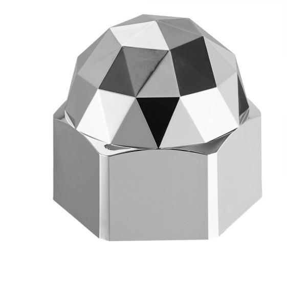 ・ホイールナットを泥・ホコリ等から保護するファッショナブルなナットキャップ・8個入り・高さ ： 50mm・適合ナットサイズ ： 41mm ・主材質 ： 樹脂メッキ