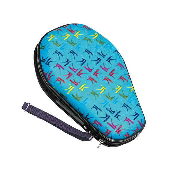 【発売日：2025年12月26日】ラケットを2本収納可能なハードタイプのラケットケース。耐久性に優れた素材でラケットをしっかりと保護します。