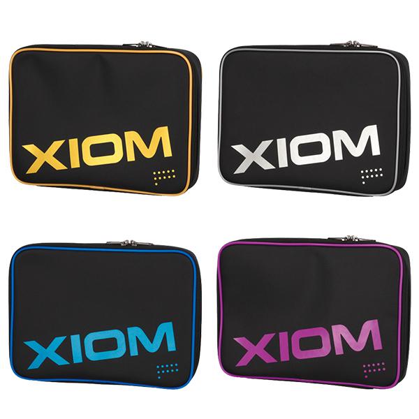 スクエアなフォルムで機能性抜群のラケットケース。ケースの形状に合わせた角の丸いインナートレーで、クリーナーやスポンジなど小物がスッキリ収まるのがポイント。ボール２個、ラケット２本を収納できる。■素材：ポリエステル500デニール　ポリプロピレ...