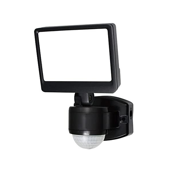 【ご購入後の当店からの連絡はご登録のメールアドレスに通知いたします。必ずご確認ください】【コンセント式 センサーライト】小さくてもしっかり明るい、手軽なコンセント式 センサーライトです。【明るいLED】暗闇でセンサーが人や車の動きを検知して...