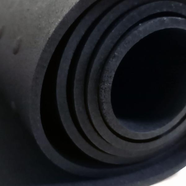 【商品概要】軽トラック用 日本製 荷台 マット 荷物の滑り止め、保護に！サイズ：幅1400mm×長さ2010mm ×厚さ5mm×重量15kg（新規格対応）材質：合成ゴムサイズに合わせてカットする際は、ホームセンターのカッターのブースで「特選...