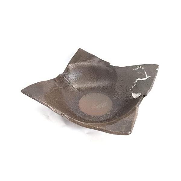 【ご購入後の当店からの連絡はご登録のメールアドレスに通知いたします。必ずご確認ください】【商品概要】焼締茶器陶器：幅１６ｃｍ×高さ３．５ｃｍ×奥行き１６ｃｍ実際の商品は掲載の写真と形、色目等若干の違いがございます【商品説明】落ち着きある焼締...