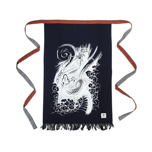 【商品概要】素材：綿１００％　中国製丈：72cm　幅：45cm　ヒモの長さ：250cm飲食店・小売店の接客用に。あるいは運送業・八百屋・酒屋など重い荷物を運ぶ仕事にも。長い腰ひもをギュッと締めることで腰痛予防にもなります。またアウトドアやキ...