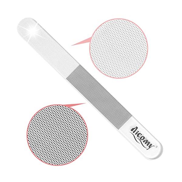 クリア/ラウンド型/-・Size:ラウンド型・マニキュア要らず爪先ピカピカサッと磨くと爪の表がピカピカ。マニキュアの塗る暇やサロンに行く暇も必要なくなり経済的に、自宅で簡単に使える、艶だしてる爪先はお手が若く見えるんので個人的な魅力がアップ...