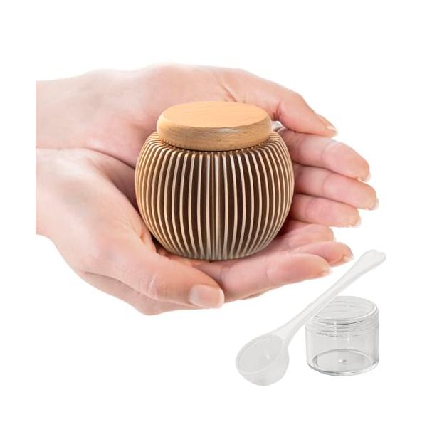 ミニ 球状（シャンパン）/Small/YQYZGU・Color:ミニ 球状（シャンパン）・ミニ骨壷 仏壇にもさりげなく置けるかわいいミニ骨壷です。両手でそっと温めるように持つことができる、ころんとした丸みのあるフォルム。ミニ骨壷+計量スプー...