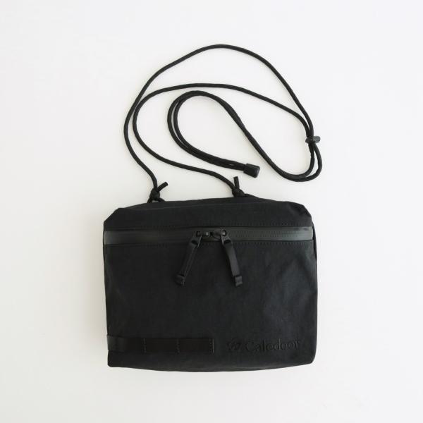 ■ブランド名：Caledoor カレドアー■商品名：Rambling Sacoche■型番：6053-1515■カラー：Black■サイズ：ONE■カテゴリ：メンズ バッグ当店で取り扱う商品は全て正規品です。偽物・並行輸入品は取り扱っており...