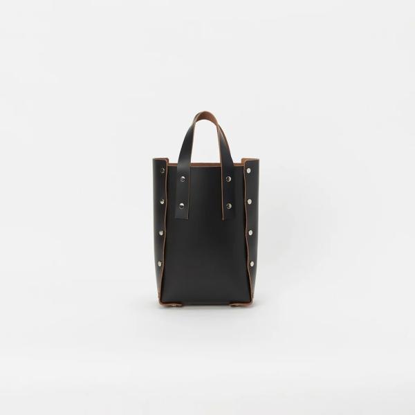 ■ブランド名：Hender Scheme エンダースキーマ■商品名：assemble hand bag tall S■型番：di-rb-ats■カラー：black■サイズ：ONE■カテゴリ：ユニセックス バッグ当店で取り扱う商品は全て正規品...