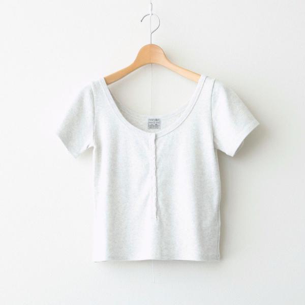 ■ブランド名：INSCRIRE アンスクリア■商品名：Cotton Henry Neck■型番：I26SS-BC11■カラー：LT.GREY■カテゴリ：レディース トップス当店で取り扱う商品は全て正規品です。偽物・並行輸入品は取り扱っており...