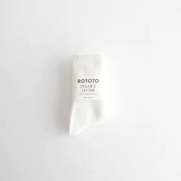 ■ブランド名：ROTOTO ロトト■商品名：ORGANIC DAILY 3 PACK RIBBED CREW SOCKS■型番：R1427-SS26■カラー：WHITE■カテゴリ：ユニセックス ファッション小物当店で取り扱う商品は全て正規品...