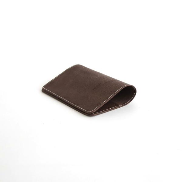 ■ブランド名：Hender Scheme エンダースキーマ■商品名：toco book cover■型番：mo-rc-tbc■カラー：Brown■サイズ：ONE■カテゴリ： ライフスタイル雑貨当店で取り扱う商品は全て正規品です。偽物・並行輸...