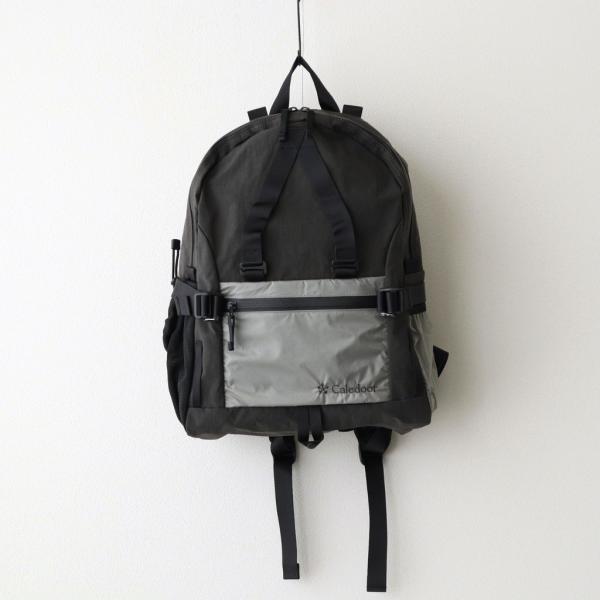 ■ブランド名：Caledoor カレドアー■商品名：Rambling Day Pack■型番：6053-1514■カラー：Grey■サイズ：ONE■カテゴリ：メンズ バッグ当店で取り扱う商品は全て正規品です。偽物・並行輸入品は取り扱っており...