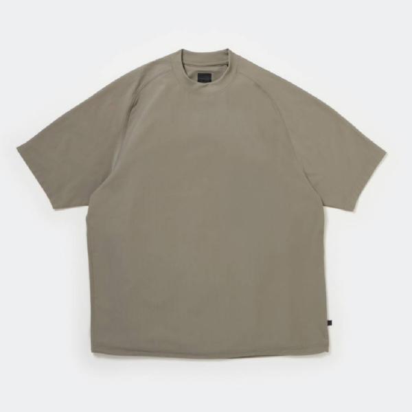 ■ブランド名：DAIWA PIER39 ダイワピア39■商品名：TECH LIGHTWEIGHT S/S TEE■型番：BE-31025■カラー：WOLF GRAY■カテゴリ：メンズ トップス当店で取り扱う商品は全て正規品です。偽物・並行輸...