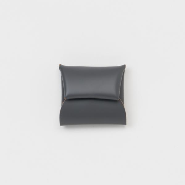 ■ブランド名：Hender Scheme エンダースキーマ■商品名：assemble coin case■型番：di-rc-acc■カラー：steel gray■サイズ：ONE■カテゴリ：ユニセックス 財布・カードケース当店で取り扱う商品は...