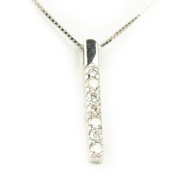 ブランド VENDOME AOYAMA / ヴァンドーム青山商品名 7粒ダイヤネックレス宝石名 ダイヤモンド《0.21ct》素材 K18WGサイズ トップ:約 横0.2cm×縦1.9cm 全長:約 40cm重さ 約1.9g付属品 ジュエリー...