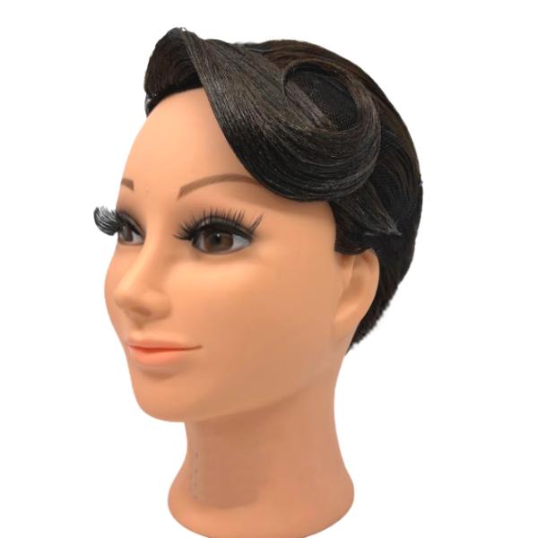 ボールルームヘア　オーナメント顔周りの髪　ボリュームアップ！【つけ方】周りのネット部分をヘアピン（スモールピン）で留めてください。