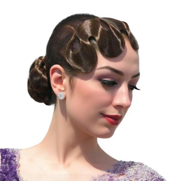 前髪用　オーナメントフィンガーウェーブ額の生え際に添ってつけてください。【サイズ】縦：19ｃｍ横：11ｃｍ頭に添うように丸みをつけています。繰り返し使える耐久性もあります。自分で作るには難しい前髪の流れも、これで美しいラインをキープできます...