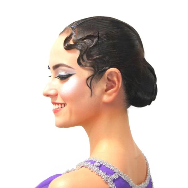 前髪用オーナメント小顔効果UP!地毛ではセットが難しい前髪もこれで崩れず楽々！！【サイズ】縦：14.5ｃｍ横：8ｃｍ初めての方でも簡単につけられるように、ネットが付いているので安心です♪